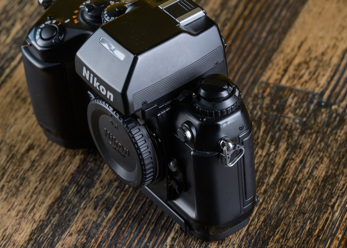 NIKON F4 MF22 – Sunny16Lab